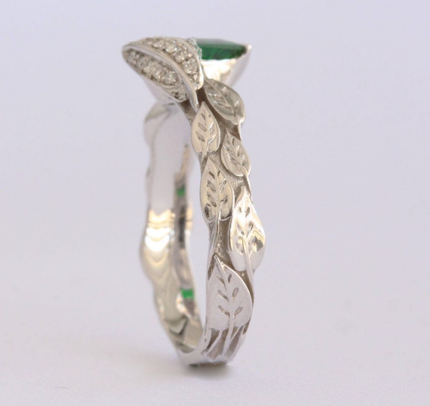 Emerald 18k Leaves Engagement Ring, Princess Cut Emerald Leaf Ring | Benati