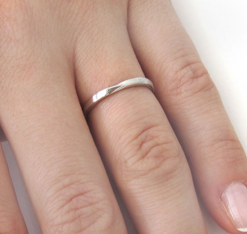 Wedding Band, 2mm Mobius Stacking Wedding Ring | Benati