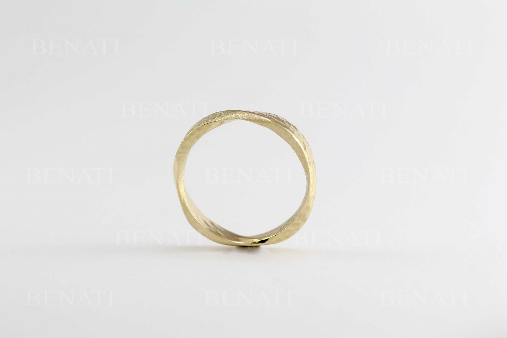 14K Gold Mobius Eternity Men’s Wedding Band, Gold Textured Hammered ...