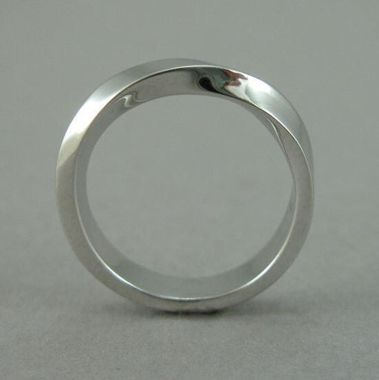 Mobius Wedding Band, 4mm Mobius Wedding Ring | Benati