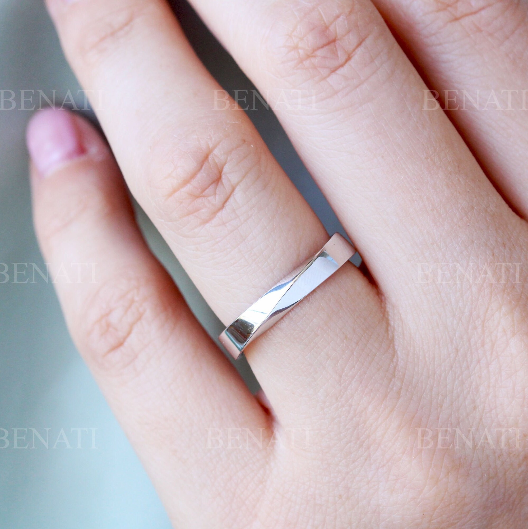 Mobius Wedding Band, 4mm Wedding Mobius Band | Benati