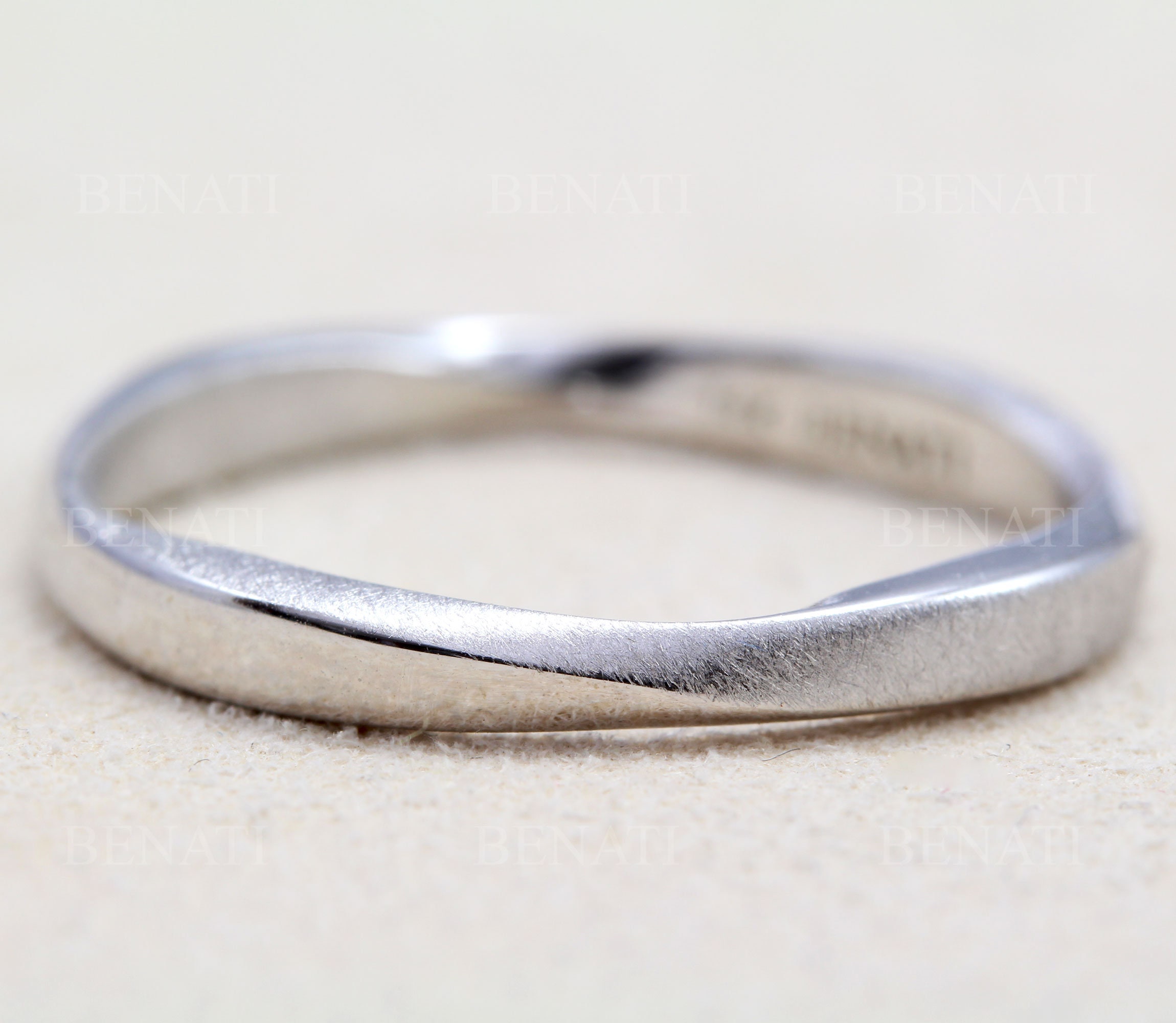 Mobius Wedding Band, Mobius Stacking Gold Ring | Benati