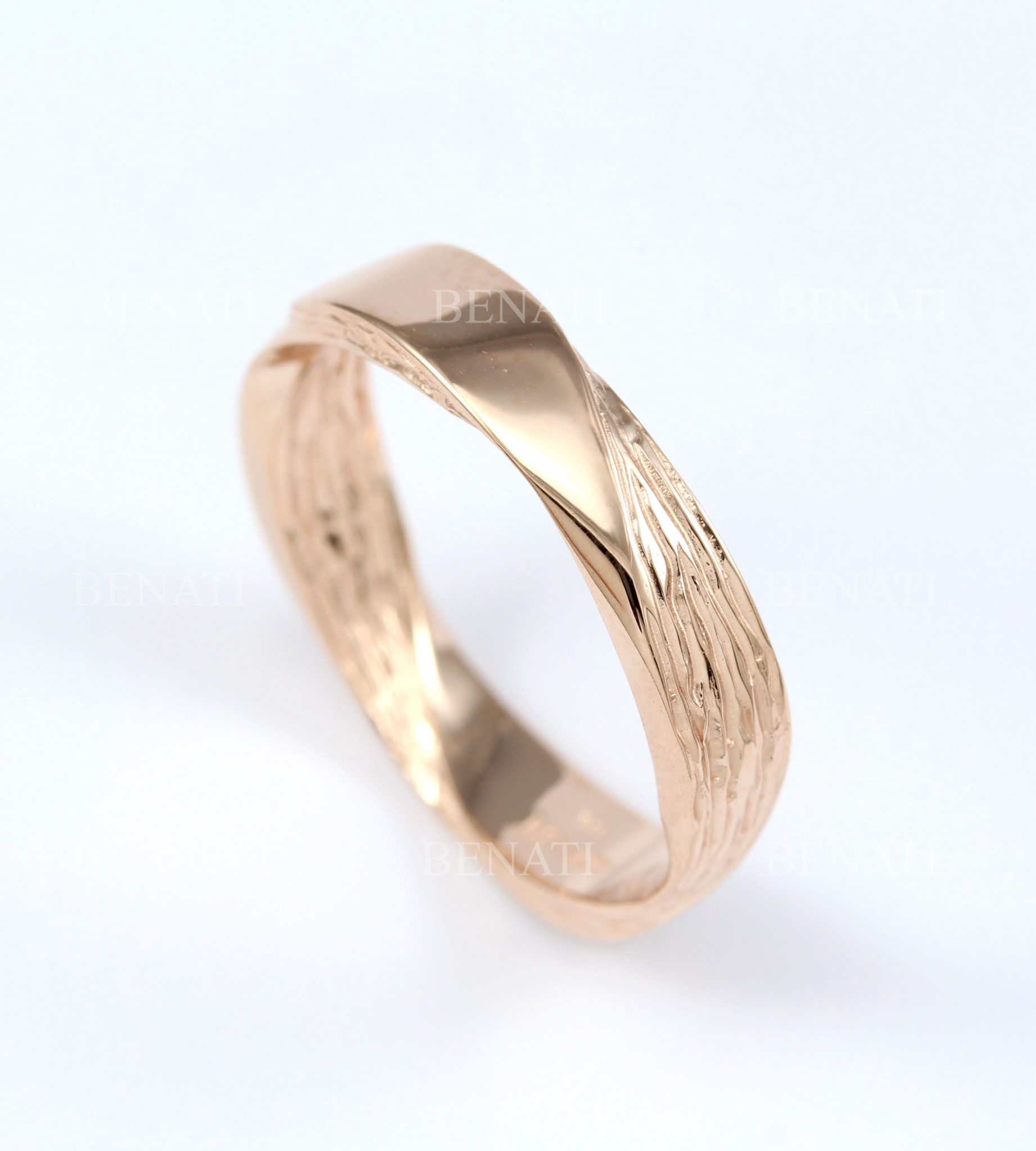 Mobius Rustic Wedding band, 4.5mm Mobius Ring In 14k/18k Gold | Benati